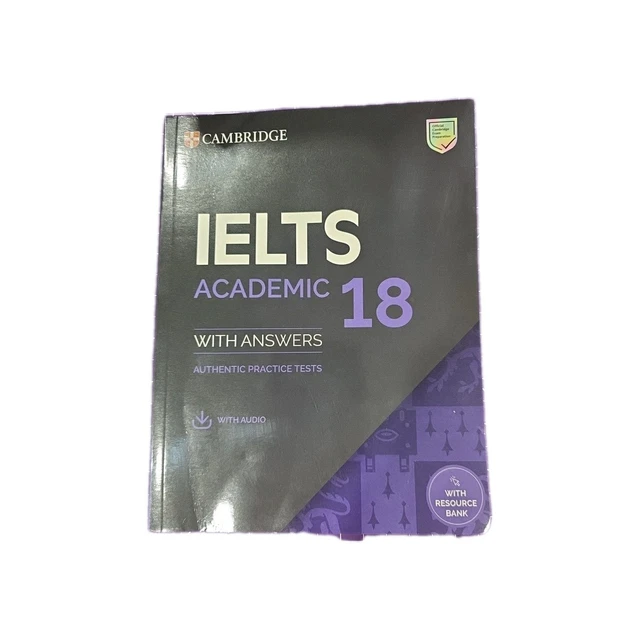 IELTS 18 ACADEMIC Student's Book with Answers - Audio QR Code with ...