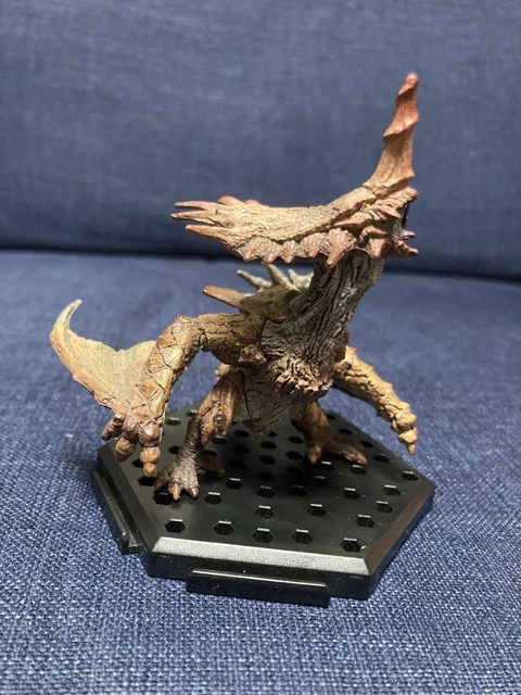 FIGURA MONOBLOS MODELO estándar de Monster Hunter EUR 63,00 - PicClick ES
