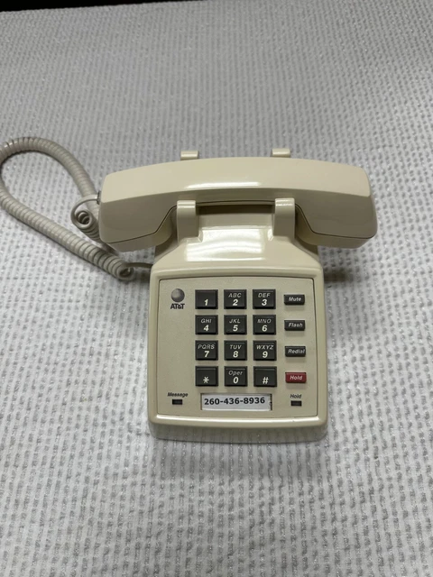 VINTAGE AT&T WHITE Push Button Telephone TESTED WORKS! £37.61 - PicClick UK
