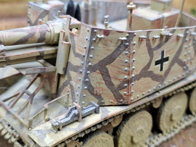 DT. STURMPANZERS 38(T) "Grille" Ausf. H gebaut+bemalt+gealtert 1:35 EUR ...