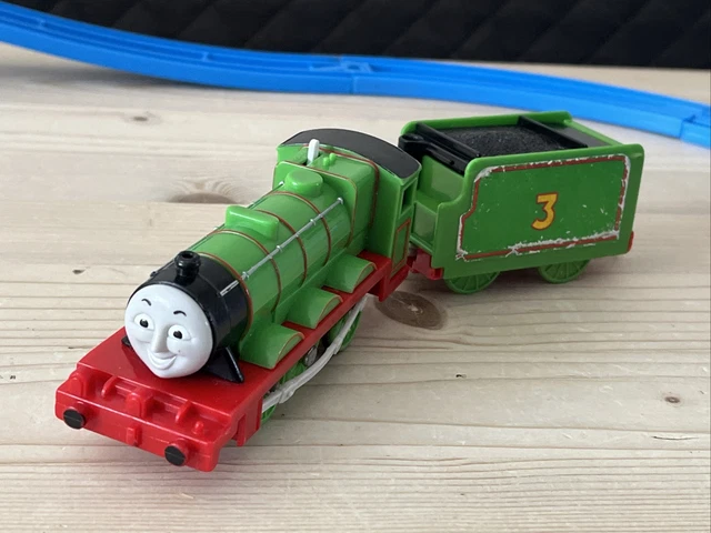 THOMAS TRACKMASTER HENRY battery train £7.00 - PicClick UK