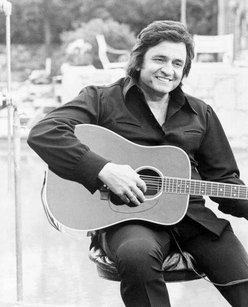 COUNTRY SINGER JOHNNY Cash poses for a portrait 1977 OLD MUSIC PHOTO 1 ...