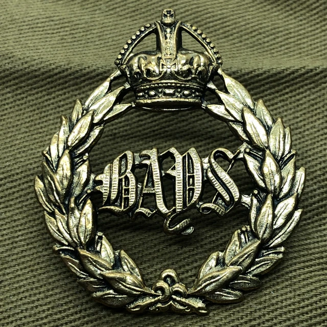 ORIGINAL WW1/WW2 BRITISH Army 2nd Dragoon Guards (Queen's Bays) Cap ...