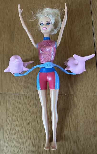 BARBIE SPLASH AND Spin Dolphin Trainer Water Play Divertimento Real ...