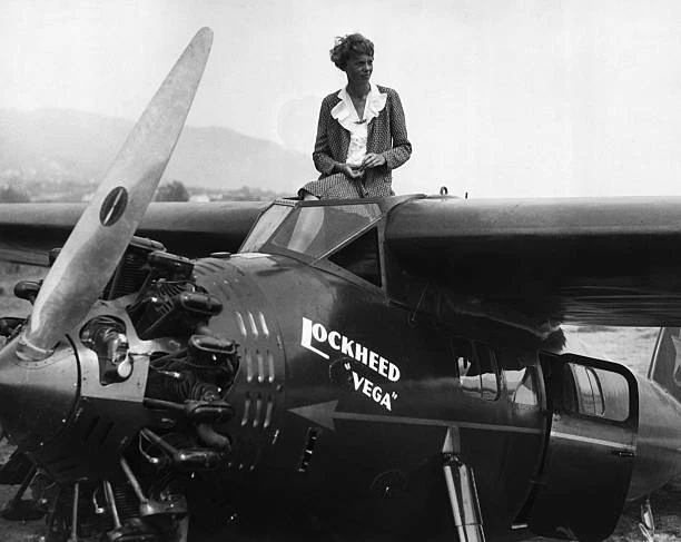 AMELIA EARHART AMERICAN Aviation Pioneer Amelia Earhart Old Photo 33 $8 ...