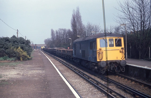 ORIGINAL SLIDE . BR Class 73 Electro Diesel (ED) 73136 . New Malden ...