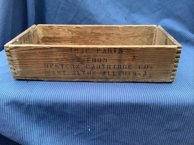COLLECTIBLE WOODEN TRAP Box Crate by Western Cartridge Co., East Alton ...
