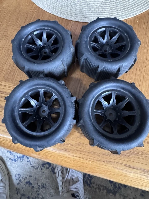 MJX HYPER GO Paddle Tyres Rc Car 12mm Hex £16.13 - PicClick UK