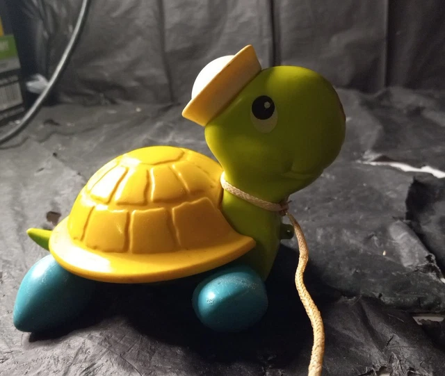 VINTAGE FISHER PRICE Sea Turtle Pull Toy Tag Along 1977. Has a good bit ...