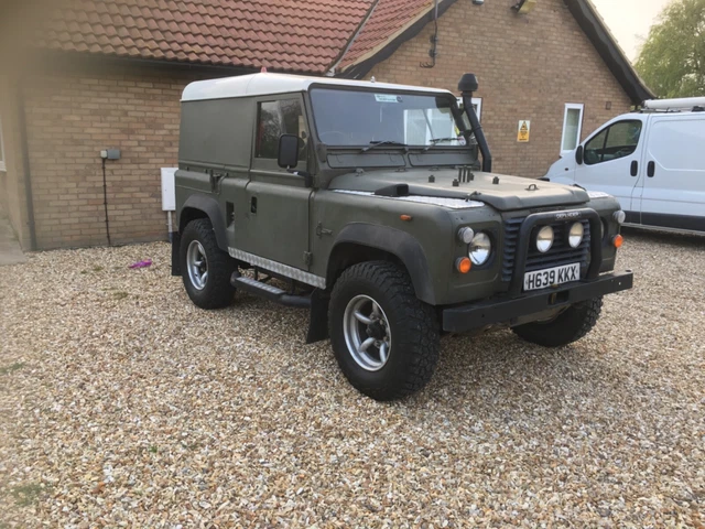 LAND ROVER DEFENDER 90 Ex Military parachute regiments pathfinder £ ...
