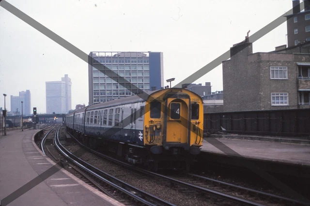 RAILWAY LOCOMOTIVE 35MM Slide – Class 421 Emu At A London Station 1980 ...