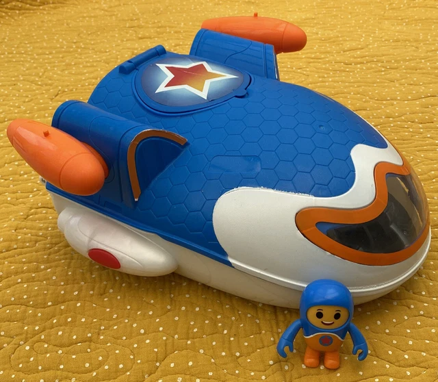 CBEEBIES GO JETTERS Jet Pad Headquarters Kyan Figure Working £19.95 ...