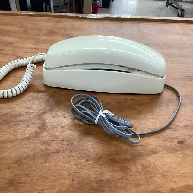 VINTAGE AT&T 210 Slim Line Corded Cream Telephone Push Button Phone ...