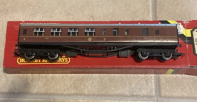 HORNBY R434 LMS Brake Third Coach £9.11 - PicClick UK