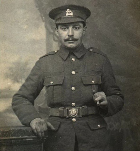 WW1 MILITARY ROYAL Berkshire Reg soldier officer British Army RPPC ...