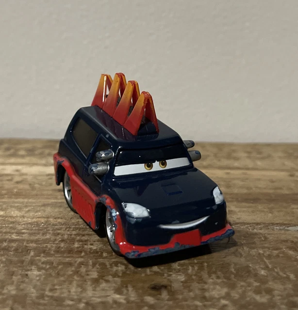 DISNEY PIXAR CARS 2 Yokoza Tokyo Mater Rare ! EUR 10,99 - PicClick FR