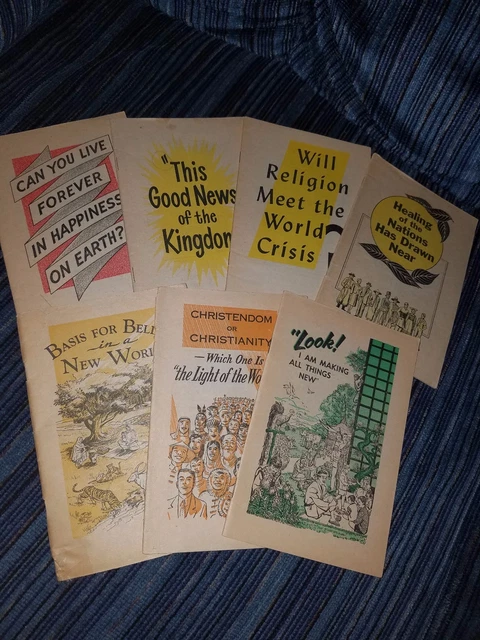 7 WATCHTOWER BOOKLET Lot -Two Color 1950's Booklets watchtower Great ...