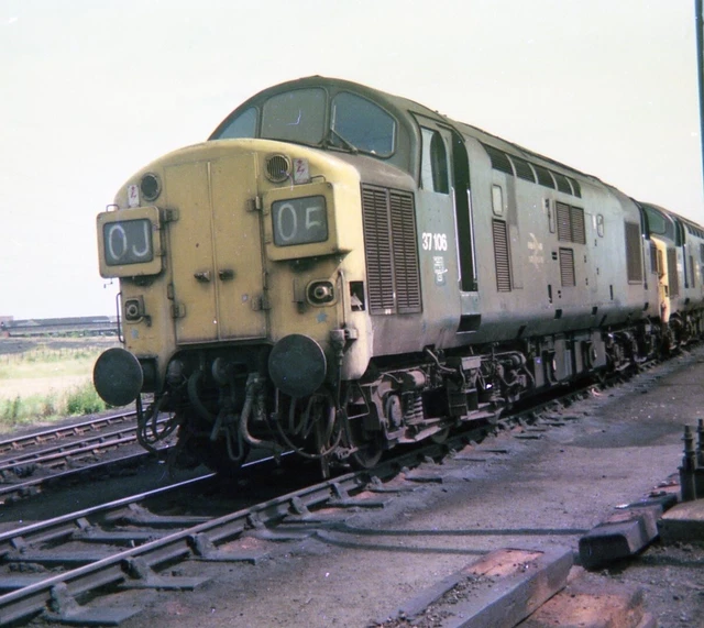ORIGINAL RAILWAY negative class 37/106 Cardiff 1974 £4.99 - PicClick UK ORIGINAL RAILWAY negative class 37/106 Cardiff 1974 £4.99 - PicClick UK