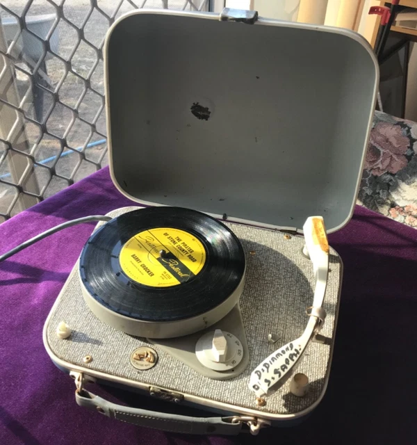 HMV HIS MASTERS Voice Minigram Portable Record Player Circa 1960 ...