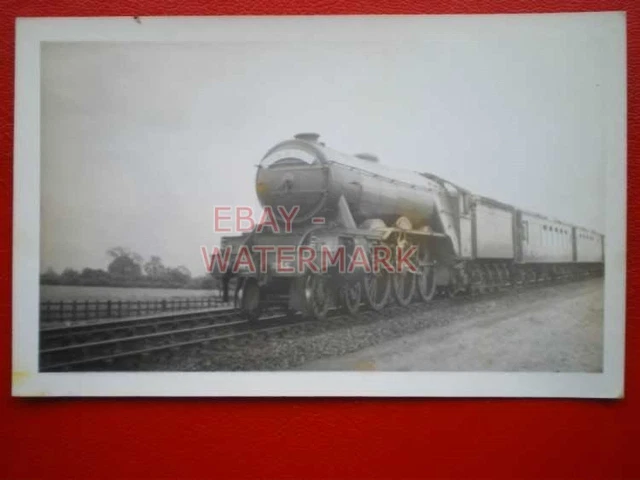 PHOTO LNER Class A1 Loco No 255X Hauling Queen Of Scots £2.00 - PicClick UK