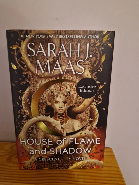CRESCENT CITY HOUSE of Flame and Shadow par Sarah J. Maas Waterstones exclusif EUR 23,62 ...