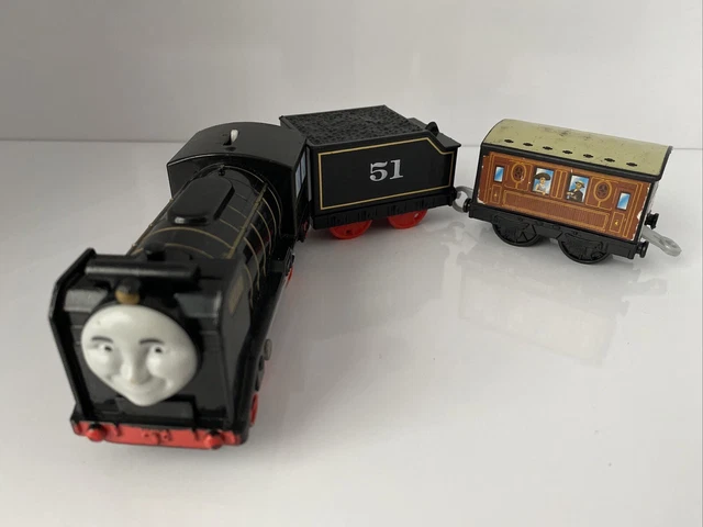 TRACKMASTER REVOLUTION THOMAS The Tank Engine Battery Train Hiro £5.99 ...