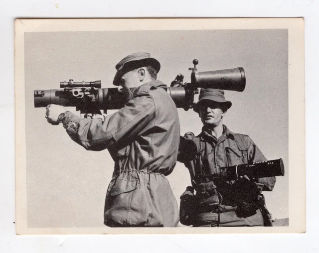 CAREERS IN THE AUSTRALIAN Army 1968. Carl Gustav Rocket Launcher EUR 7 ...