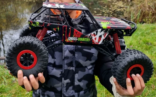 GIANT LARGE 2.4GHZ Off Road 1/10 4wd Rock Crawler Radio Remote Control ...