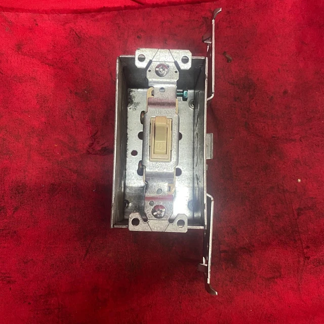 RACO ELECTRICAL BOX Switch 50169 97678 & Eaton Toggle Switch 1301-7V ...