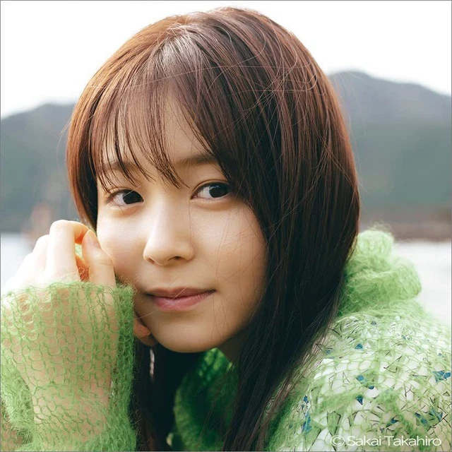 JAPAN POPULAR GRAVURE Idol Rinka Kubota 2023 desktop calendar A5 a192 £ ...
