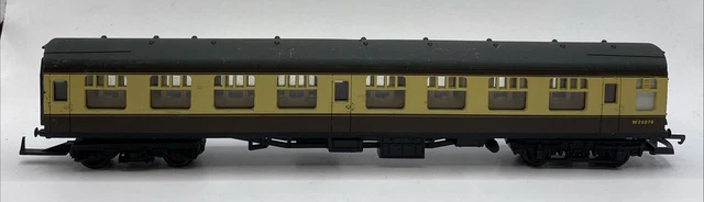 LIMA 305362 2ND CLASS CORRIDOR COACH W26070 CHOCOLATE AND CREAM £5.00 ...