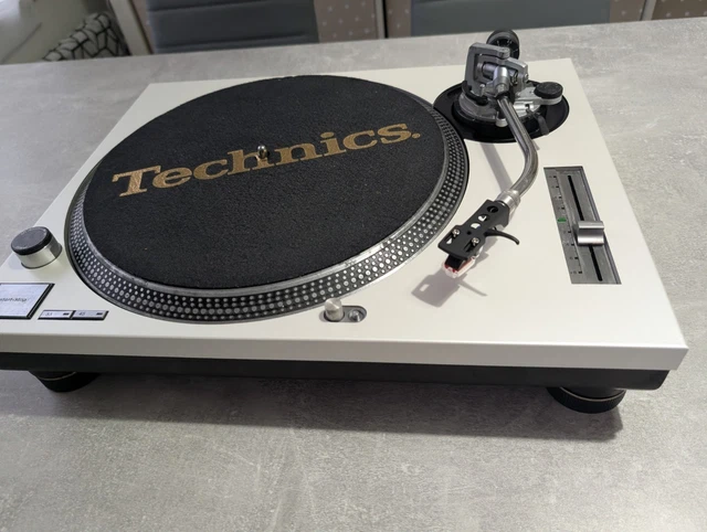 TECHNICS SL-1200 MK2 White Direct Drive Turntable, NEW Magnetic ...