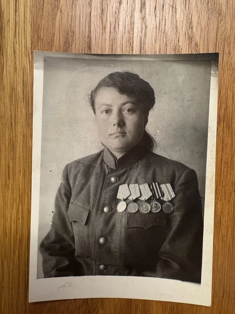 FOTOAUSWEIS DER RESERVEOFFIZIERIN Anna Davydovna Kharchenko (1888) EUR ...