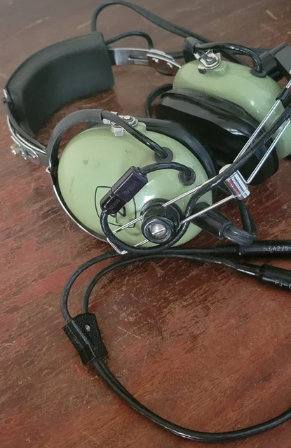 DAVID CLARK MODEL H10-30 Aviation Pilot Headset with Microphone $61.87 ...