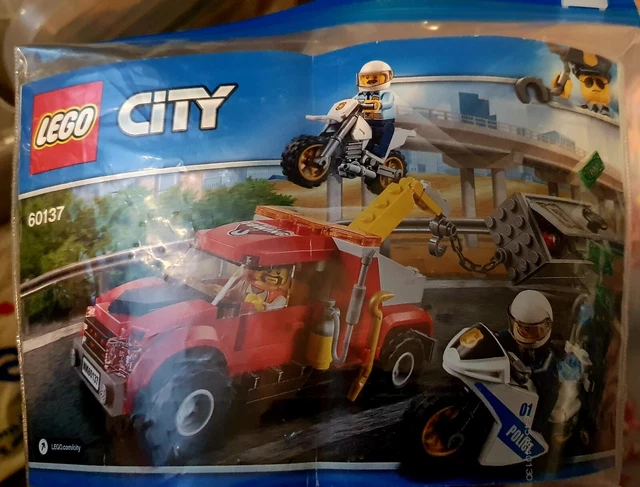 LEGO CITY: POLICE Tow Truck Trouble (60137) 100% completo, istruzioni ...