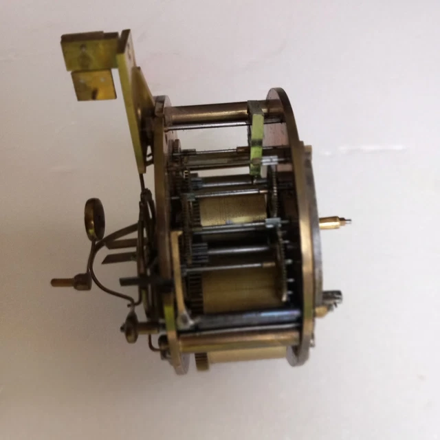 ANCIEN MOUVEMENT nu de pendule portique 19eme fonctionne à réparer EUR ...