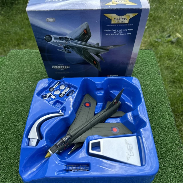 CORGI EE LIGHTNING F..Mk.II - XN779 RAF 19 Squadron 1973 - LTD Edition ...