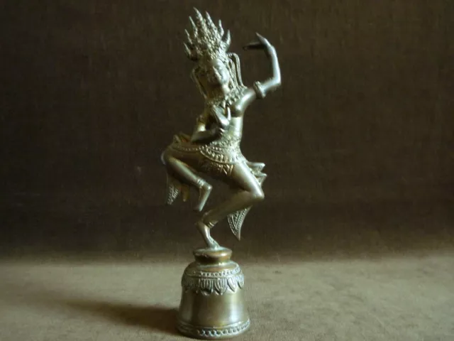 CLOCHE ANCIENNE BOUDDHISTE Khmer - DEESSE APSARA , Cambodge ou Viét Nâm ... CLOCHE ANCIENNE BOUDDHISTE Khmer - DEESSE APSARA , Cambodge ou Viét Nâm ...