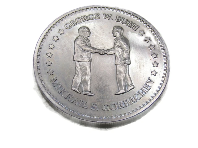 DOUBLE EAGLE COMMEMORATIVE Coin George W. Bush Mikhail S. Gorbachev £17 ...
