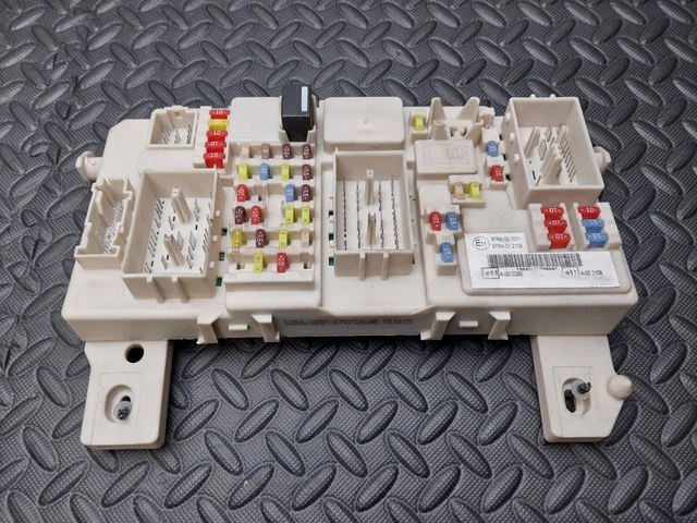 FORD KUGA MK1 BODY CONTROL MODULE FUSE BOX BCM 7M5T-14A073-JD £275.00 ...
