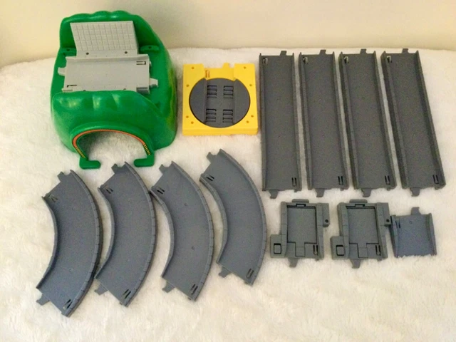 THOMAS THE TANK Engine Thomas & Friends Grey Track Master Bundle ...