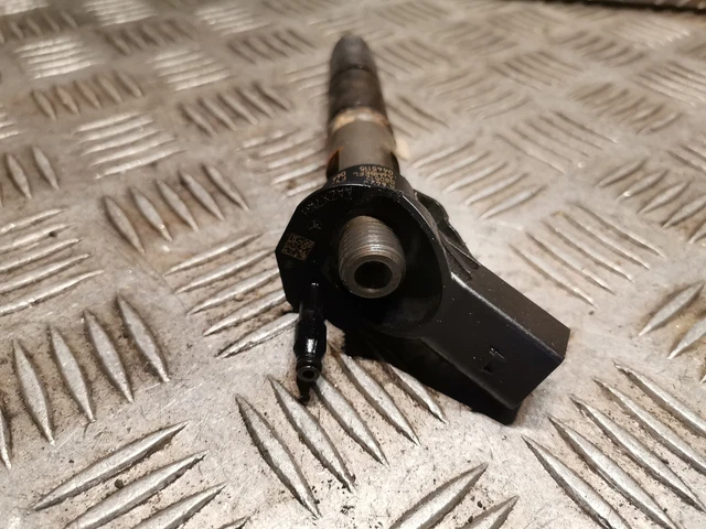 MERCEDES-BENZ C 320 CDI W204 Essence Injecteur 6420701387 165kw EUR 58 ...