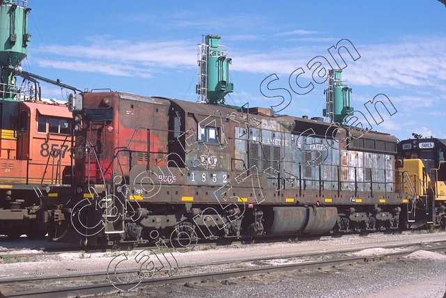 ORIGINAL SLIDE - BUGX Dieselmotive Inc SD9 1852 ex-WPRR/SP à Galesburg, IL. 5/24 EUR 3,97 ...