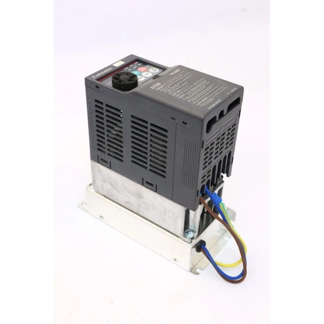 MITSUBISHI FR-D720S-025-EC VARIATEUR D700 3PH 2.5A + Filtre 216227 ...