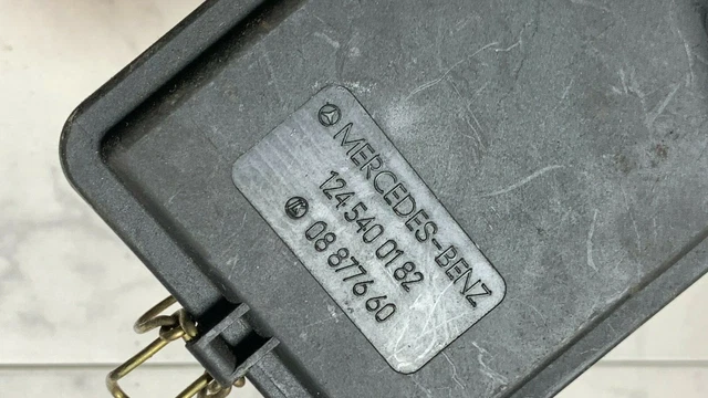 ORIGINAL MERCEDES BENZ E-Class W124 Fuse Box Cover A1245400182 De £9.43 ...