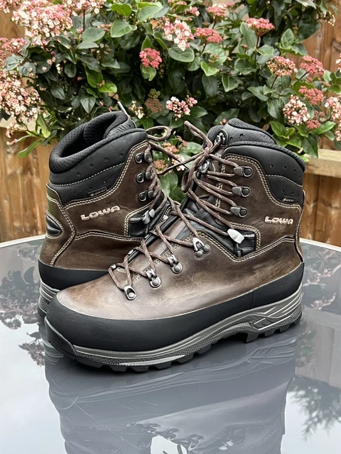 LOWA TIBET GORE-TEX Hiking Boots Size UK 9.5 / EU 44 Wide £169.00 ...