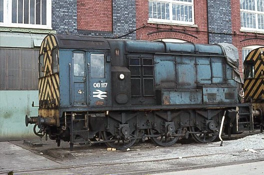 ORIGINAL COLOUR SLIDE of 08117 BR class 08 diesel shunter loco £4.99 ...