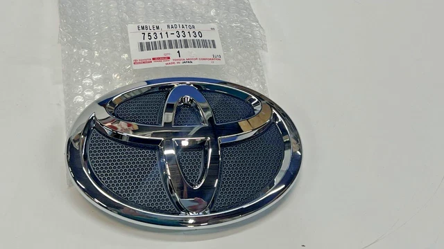 GENUINE TOYOTA CAMRY (2007-2010) Radiator Grill Emblem Toyota "Logo ...