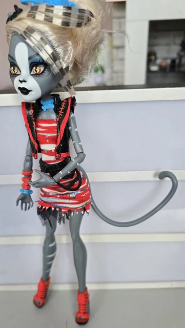 MONSTER HIGH MEOWLODY Zombie Shake Doll £18.00 - PicClick UK