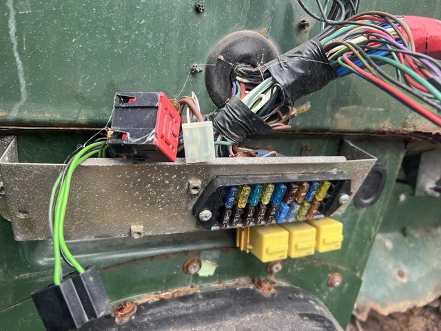 LAND ROVER DEFENDER 90 300TDI Complete Bulkhead Loom Rear Chassis Loom ...